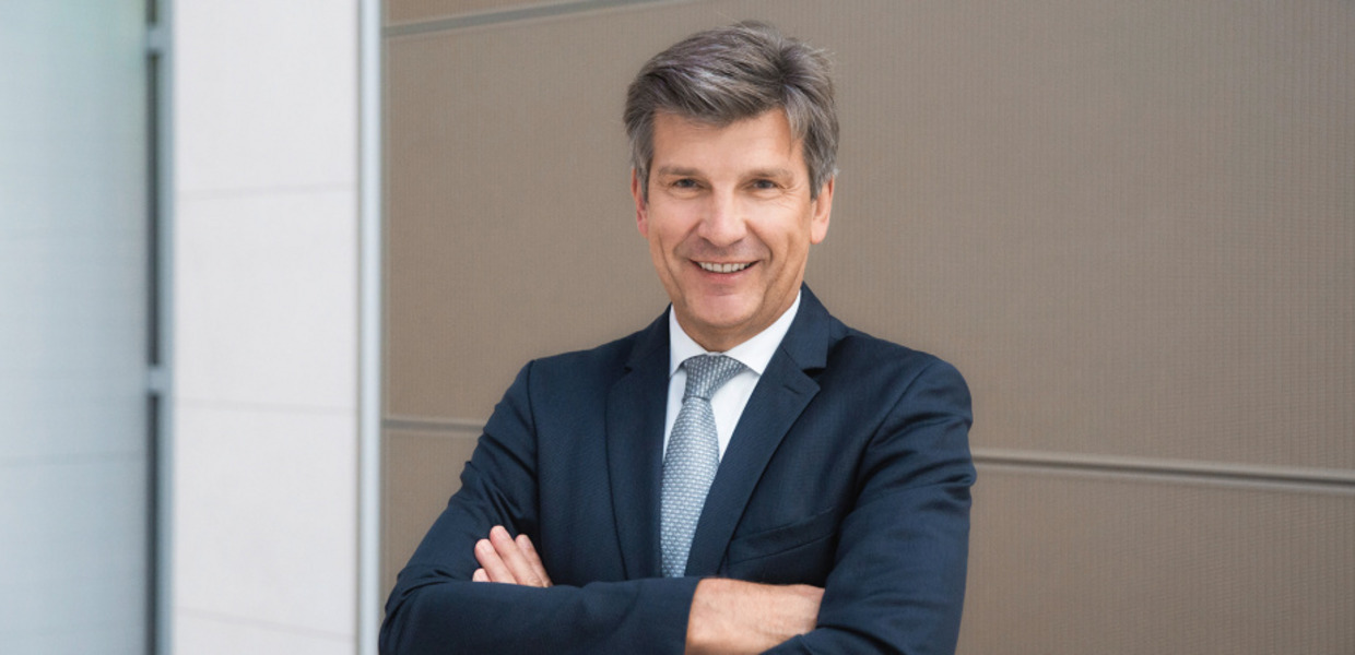 Neuer Vorstandschef bei der Bertelsmann-Stiftung - DIE STIFTUNG